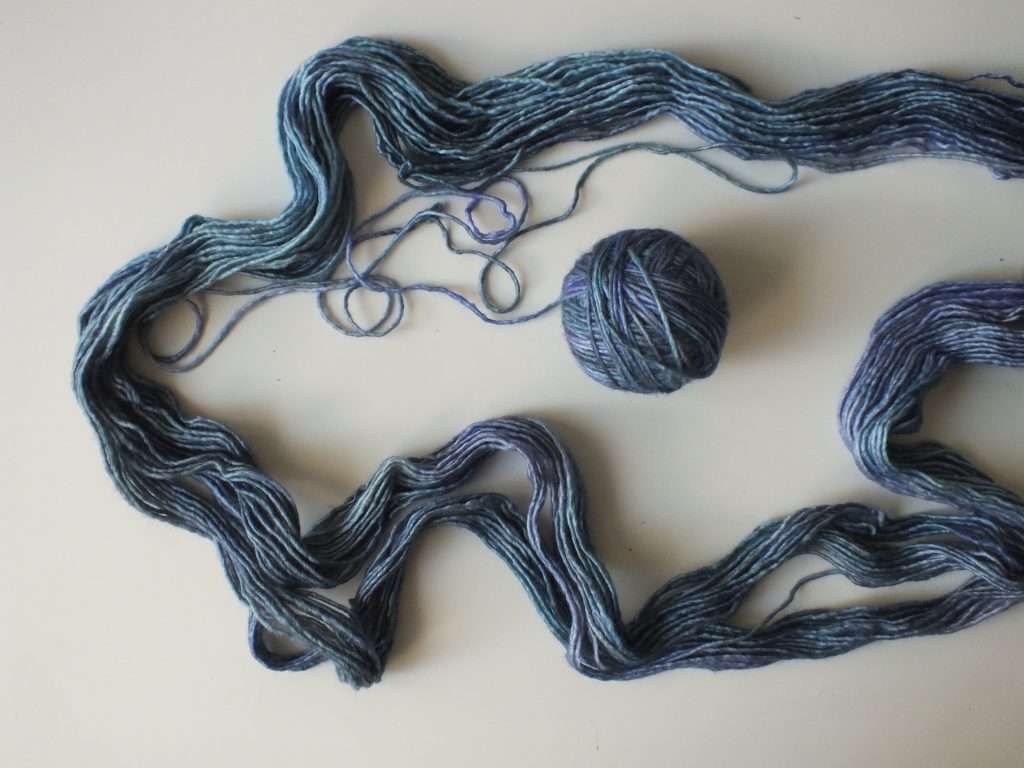 Wolle wickeln ohne Haspel | Ines strickt